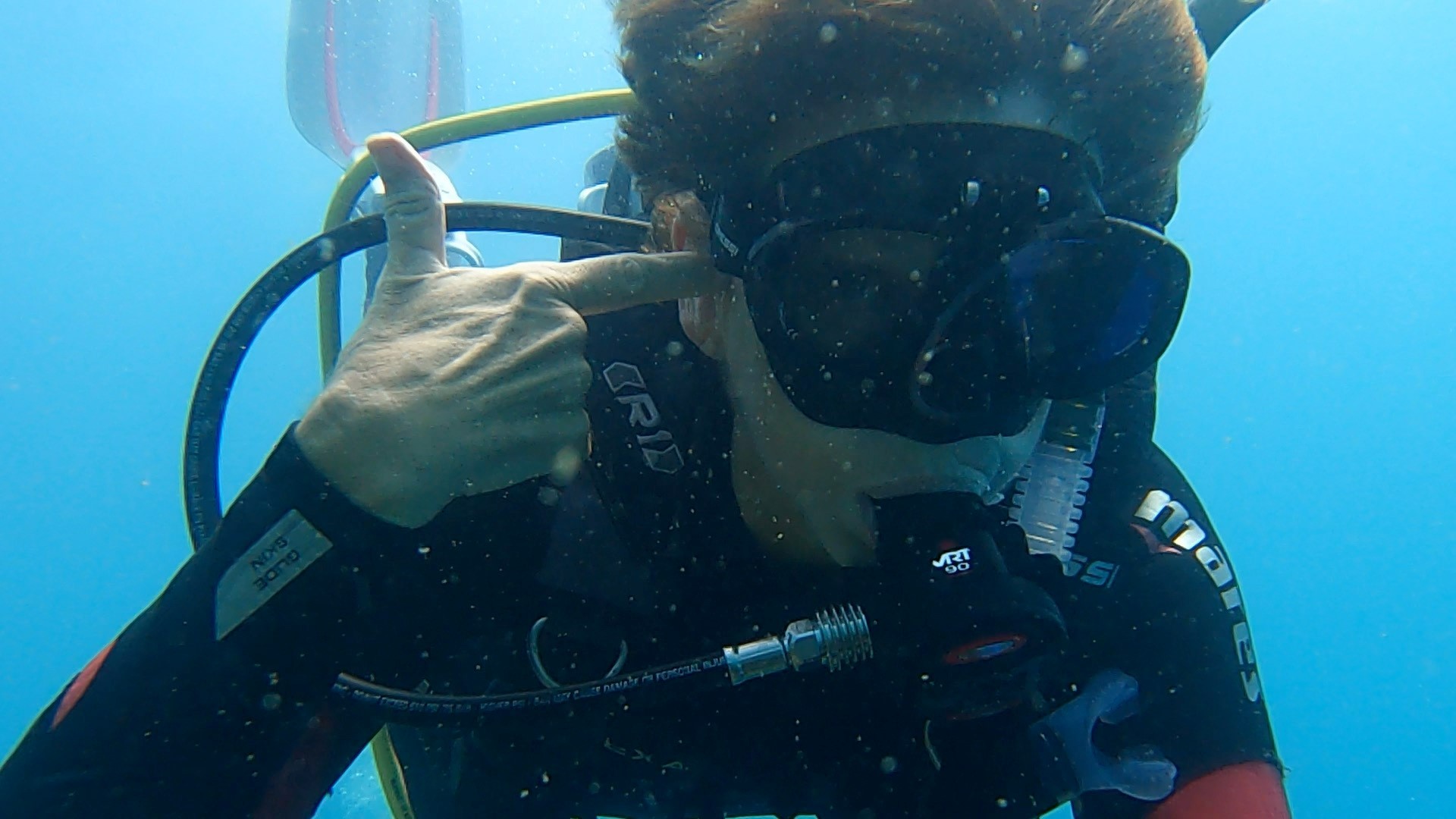 11 Tips to equalize your ears when scuba diving – Empty Nest Diver