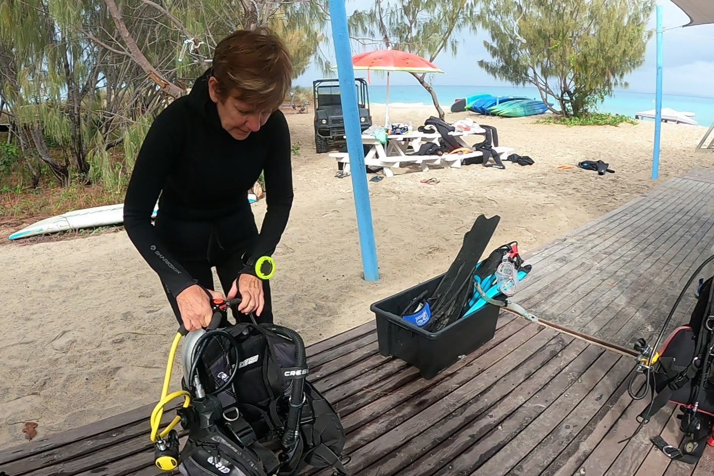 12 Tips to Conserve Air Scuba Diving – Empty Nest Diver